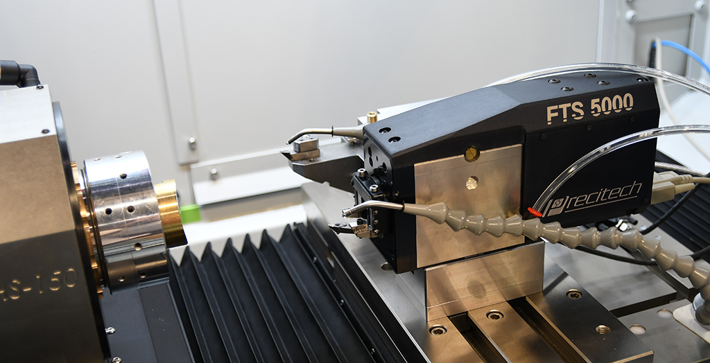 고속 이송 공구대